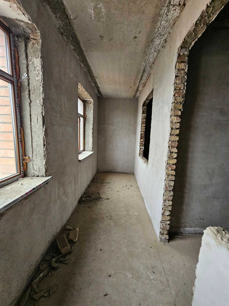 2 xonali 88m² 4-qavat sotiladi.
