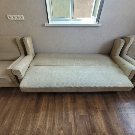 Продам диван и кресло