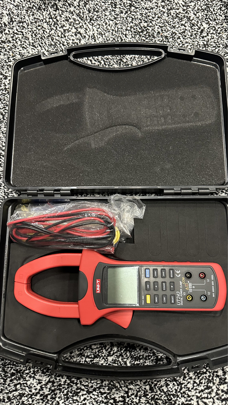 Токоизмерительных клещей UNI-T UTM 1243 UT243