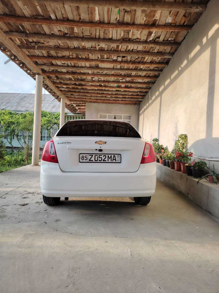 Jentra mexanika rangi oq sotiladi.