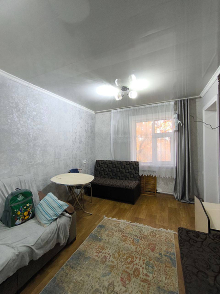 Продам каартиру 1/5/5 на массиве Ялангач ,Чимган ,Эко базар