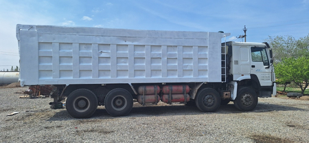 Продаётся Газовый ХOWO 40тн с заводской газовый матором