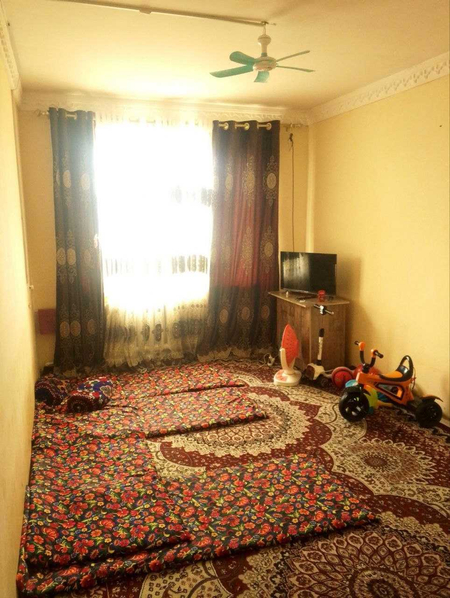 Kvartira sotiladi eski dombitani orqasi