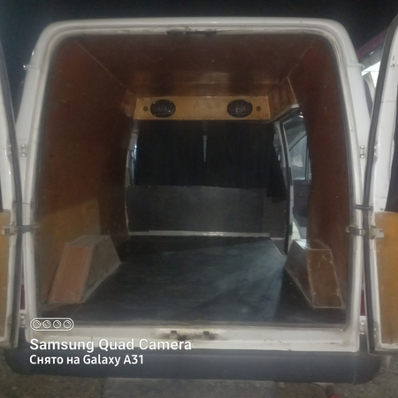 Ford transit sotiladi