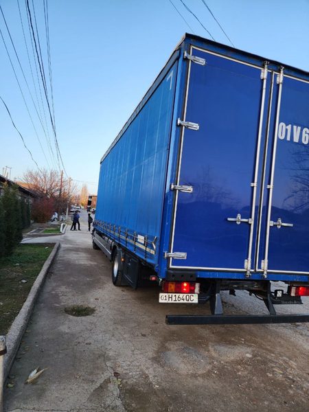 Mersedes atego sotiladi