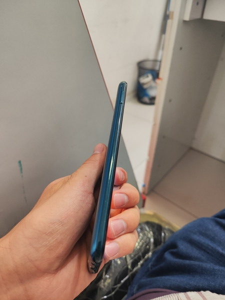 Samsung A40S    6/64gb