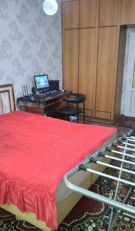 !Чиланзар 17 квартал 2 комната Продаётся Срочно