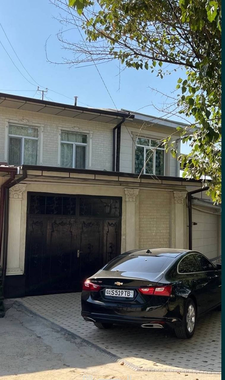Участка по малой кольцевой 2.5 сотки. 2 этажа. 6 комнат