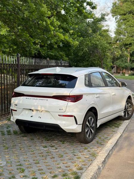 BYD E2 avtomobili siz xohlagan qulay narxlarda