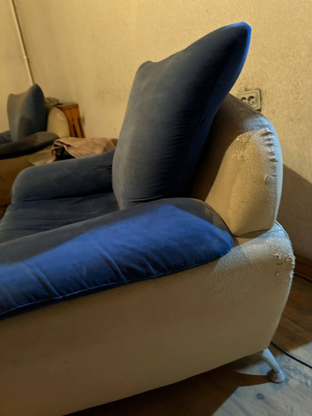 Eski mebellar sotiladi