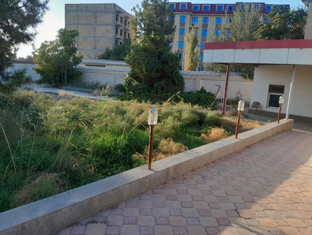 Савдо дуконлари, мехмонхона