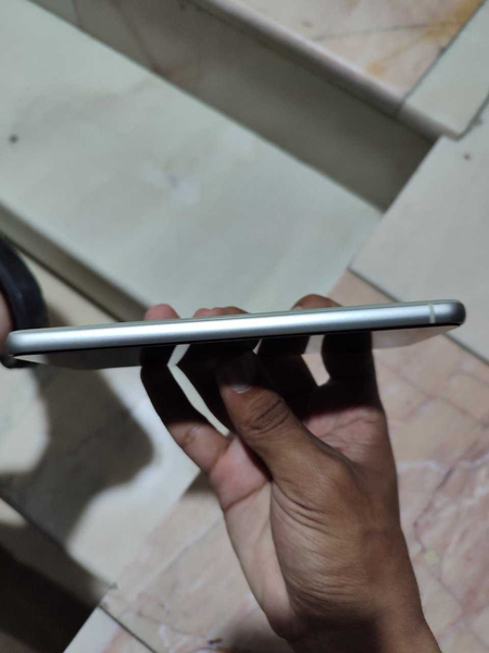Samsung S21 FE Yangi