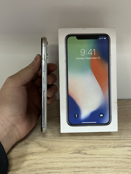 Iphone x 64GB karobka bor