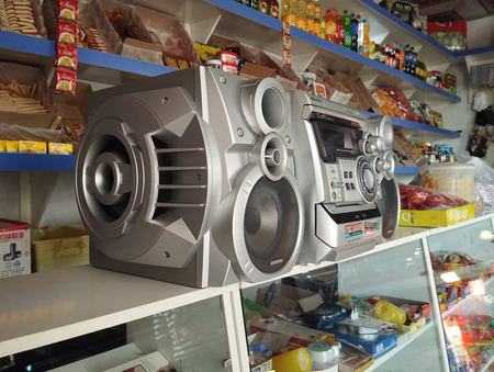 Samsung musiqiy sentr 3000 wat