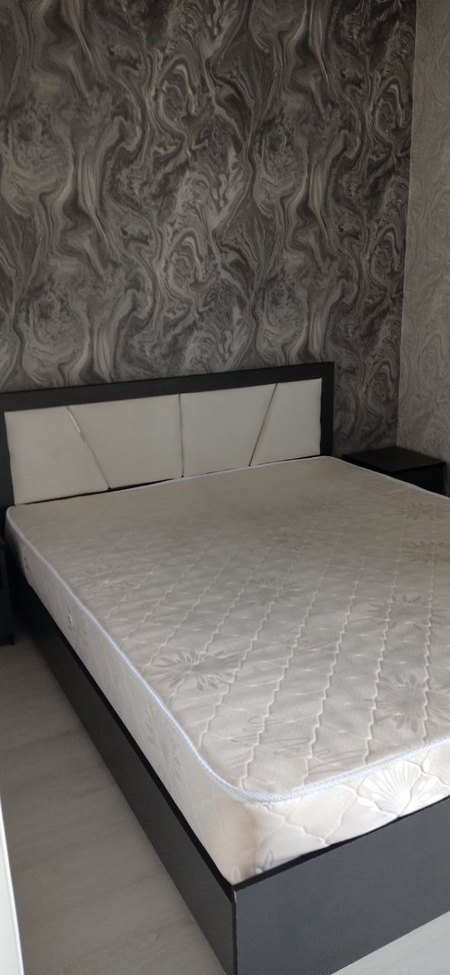 Yunsobod 2 kv 500$ yosh oila