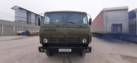 Ishlab turgan kamaz srochniy sotiladi kami bor