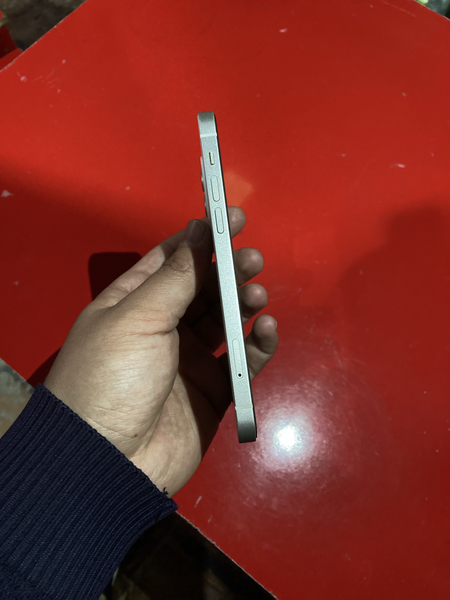 Iphone 12 oq 87 yonkost 64 gb