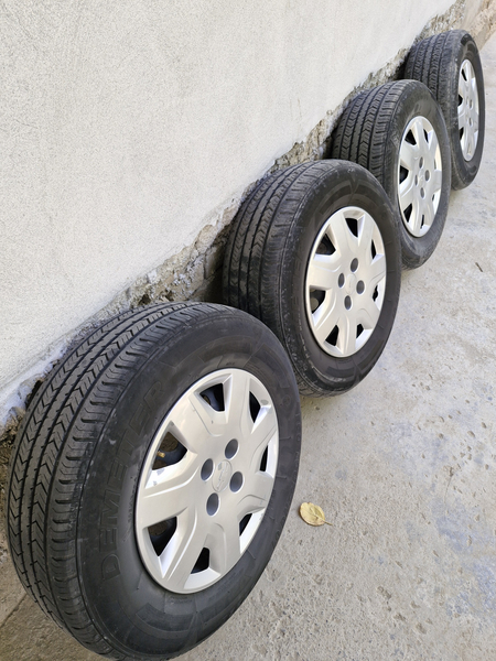 Srochno Rols Roys diskabalon R17  215/45 sotiladi