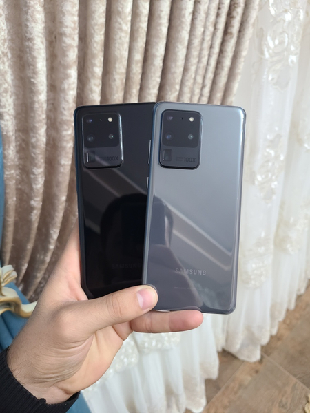 Срочно Samsung S10 plus 5G 256gb Телефон отличном состоянии