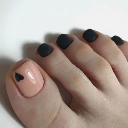 Педикюр для ваших  ног