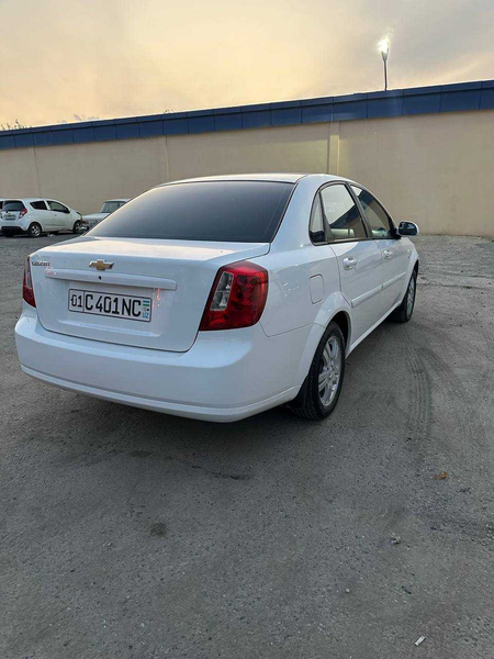 Lacetti 2010 1.8 ideal
