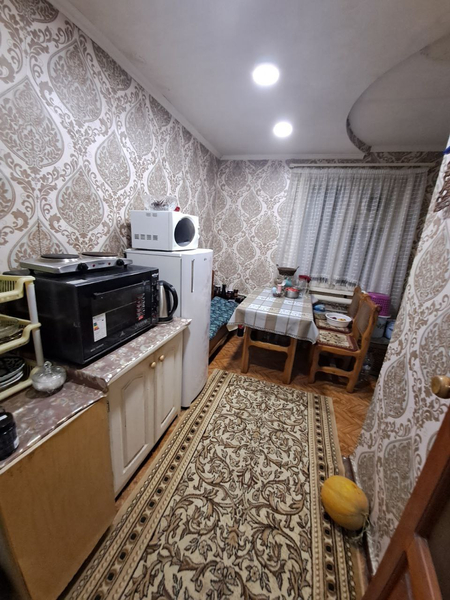 3 х КОМ КВАРТИРУ СЕРГЕЛИ Спутник 2. 1/2.в деревянном доме огород МЕТРО