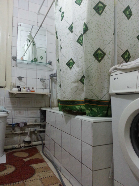 Квартира, Жангох