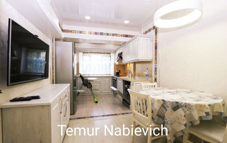 Сдам 4/3/8, метро Космонавтов, ЦУМ