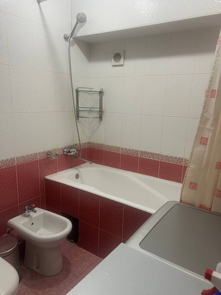 Minor metroga 10 minutli yo'l ko'chib yurish jonga tegdim kvartira bor