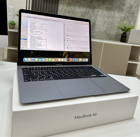 Macbook Air M1 8/256GB Емкость 100% идеал
