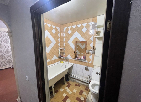 Яккасарай 2/1/5 кирпичный дом  балкон 2×6 пл.50кв.м