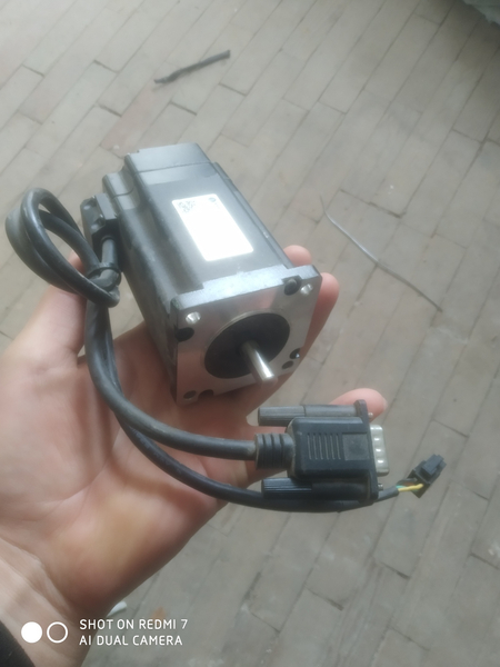 Shagovoy motor dlya stanokov