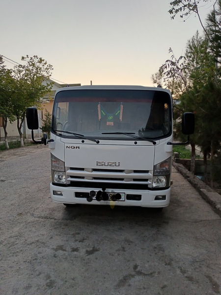 Isuzu samasuval sotiladi