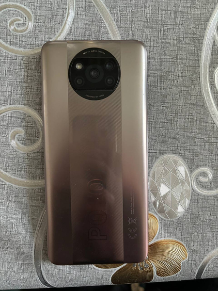 Poko x 3 pro 256 на запчасти