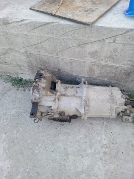 Moskvich 2141 ehtiyot qismlari sotiladi