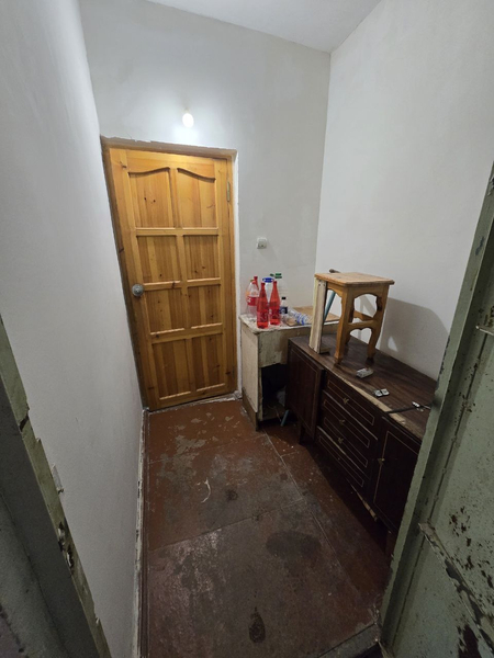 СВОЯ Сергели-6 1/6/9 сред 38у.е 42м² Метро 3-бекат Мерос туйхона Срочн