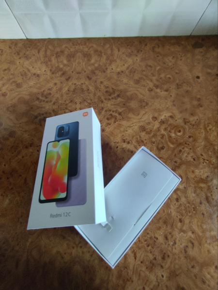 Redmi12c 126g 8 apirativniy pamit