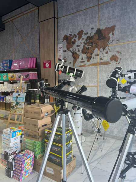 Телескоп Celestron Deluxe 90 / teleskop / magazin birinchi qol