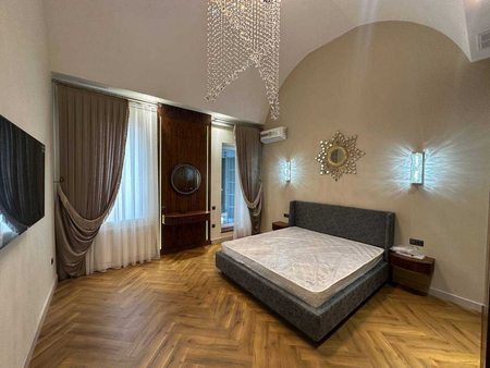 Продается уникальная новая квартира с авторским ремонтом и террасой: