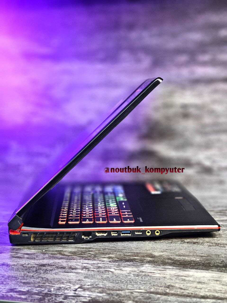 Мощный игровой MSi Core I7 8750H