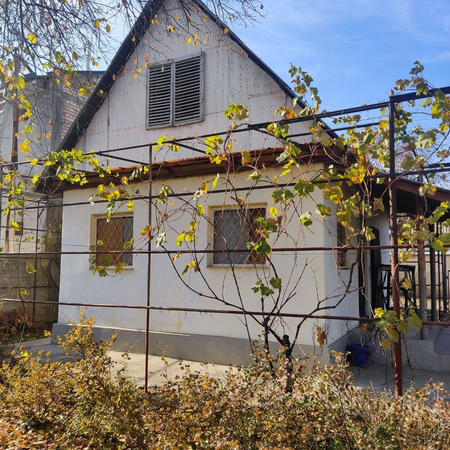 Продается дача в районе Янги Узбекистан
