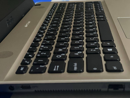 Asus noutbook sotiladi tezda X541u