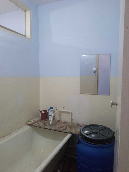 Uy sotildi 
Manzil Jizzax shahri Ittifoq mahallasi 51 dom 05 xonadon