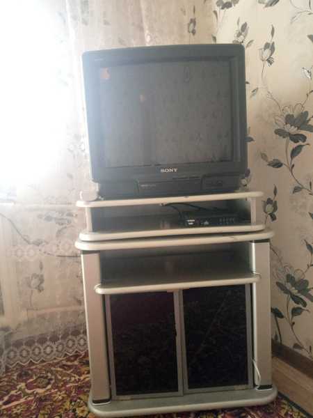 Telivizor sotiladi