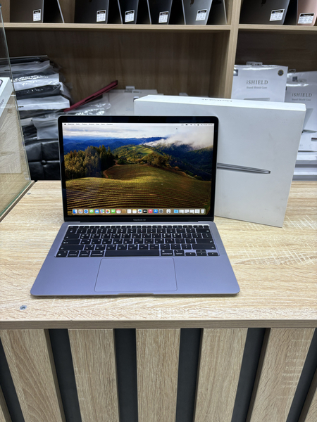 Macbook air 2020 M1 8/512Gb