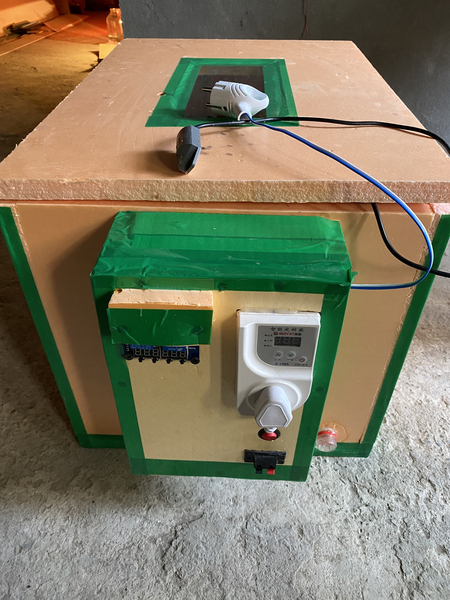 Inkubator 220/12 100% avtamat