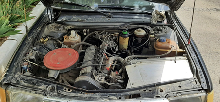 Продаётся  Audi 100 C3 1987 года