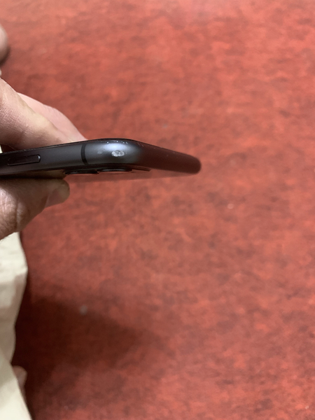 Iphone 11 сотилади