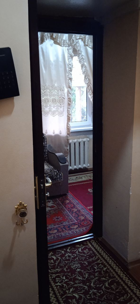 Продается Юнусабад 12. 1/1/9