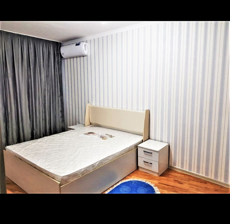 Сдаётся  аренда.  3 комнатный квартира.  Метро  Космонавтов.  Жемчуг.